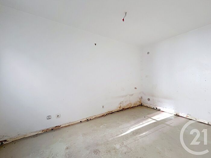 Appartement à vendre - Ivry-sur-Seine, Louis Bertrand, Mirabeau, Semard - 1 pièce