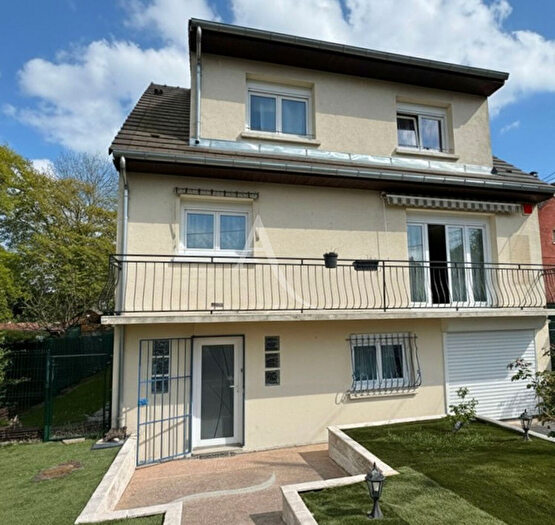 Maison à vendre - Chelles, Les Coudreaux - 6 pièces - 5 chambres