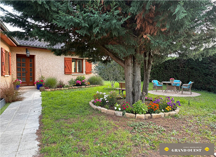 Maison à vendre - Chazay-dAzergues - 5 pièces - 4 chambres