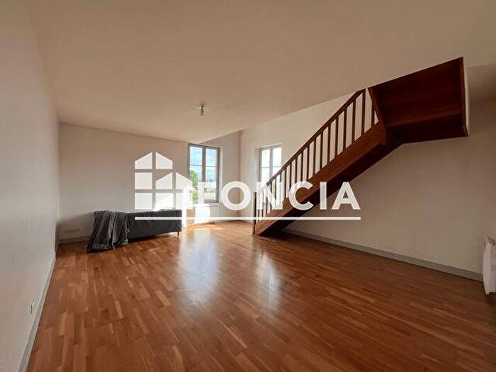 Nord-Nord Est, Amboise : Appartement 3 pièces à louer