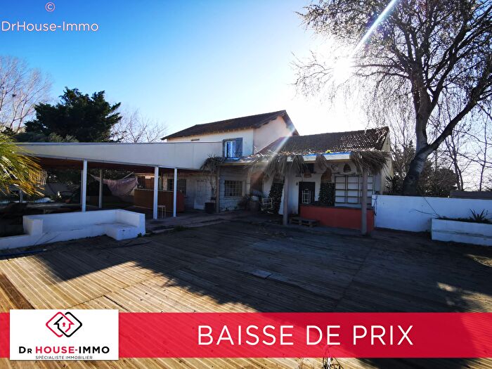 Aigues-Mortes : Maison 8 pièces à vendre