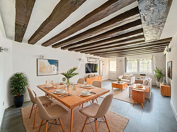 Maison à vendre - Saint-Cyr-sur-Morin - 4 pièces - 3 chambres