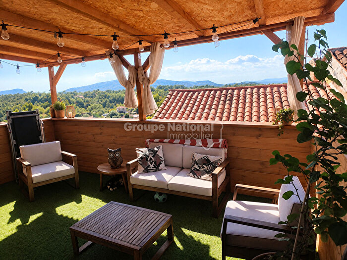 Saint-Paul-en-Forêt : Maison 4 pièces à vendre