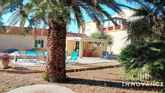 Maison à vendre - Bélarga - 7 pièces - 4 chambres