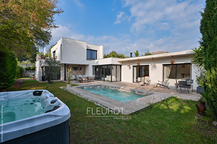 Maison à vendre - Cassis - 6 pièces - 4 chambres