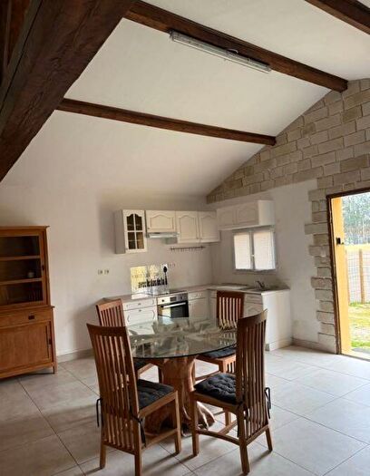 Maison à louer - Les Églisottes-et-Chalaures - 3 pièces - 2 chambres