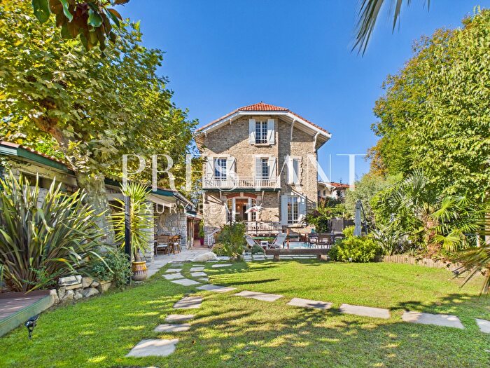 Maison à vendre - BayonneBayonaBaiona, Beyris - 12 pièces - 10 chambres