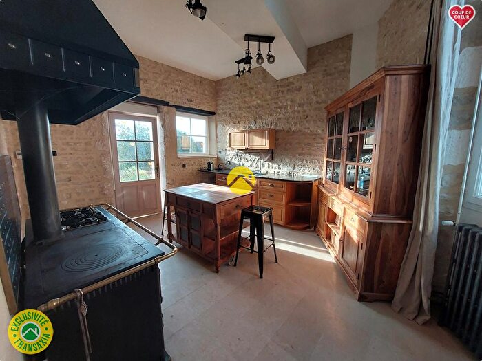 Maison à vendre - Moulins-en-Tonnerrois - 8 pièces - 6 chambres