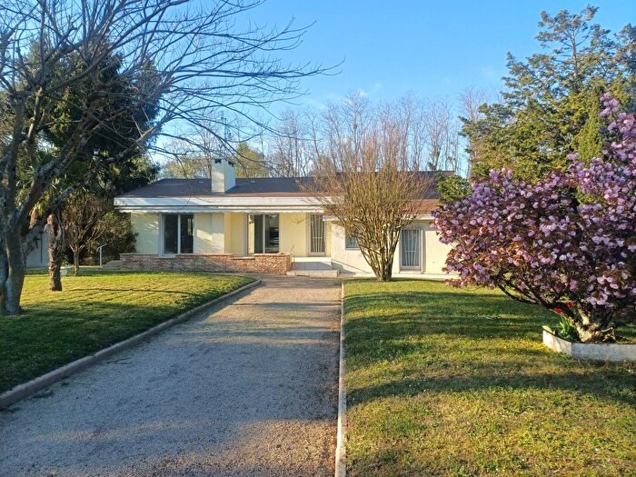 Maison à louer - Replonges - 4 pièces - 3 chambres