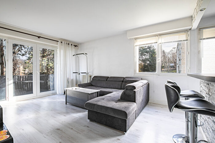 Appartement à vendre - Saint-Germain-en-Laye, Pontel, Schnapper, Sous-préfecture - 3 pièces - 2 chambres