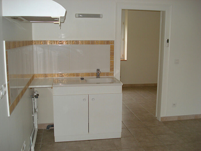 Tourny : Appartement 2 pièces à louer