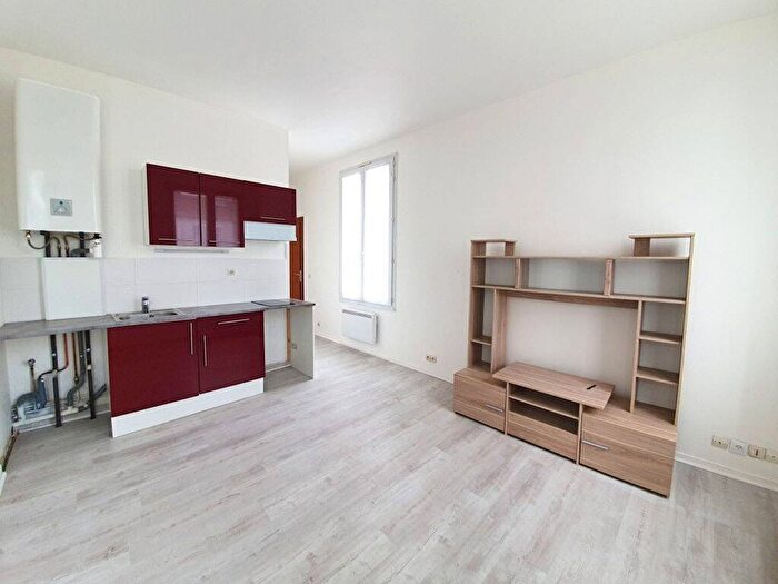 Appartement à louer - Cocheris, Sainte-Geneviève-des-Bois - 2 pièces - 1 chambre