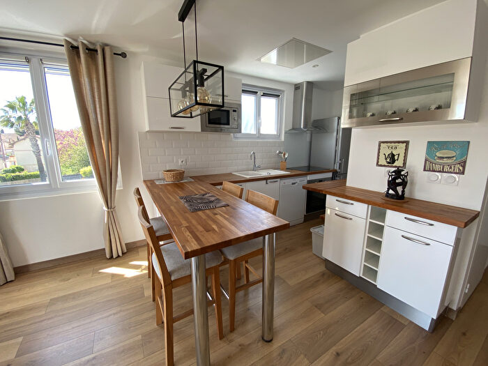 Appartement 2 pièces à vendre - Sanary-sur-Mer, Centre-ville, Port