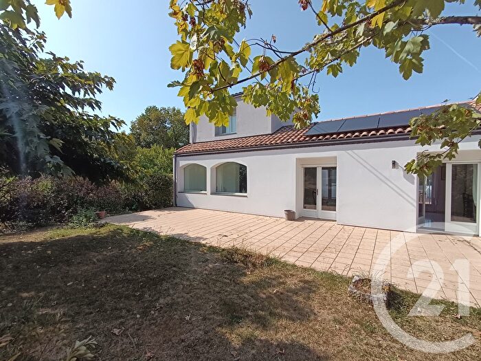 Maison à vendre - Carignan-de-Bordeaux - 10 pièces - 6 chambres