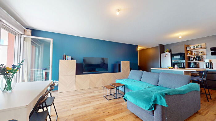 Appartement à vendre - Villefranche-sur-Saône, Nord Est - 4 pièces - 3 chambres