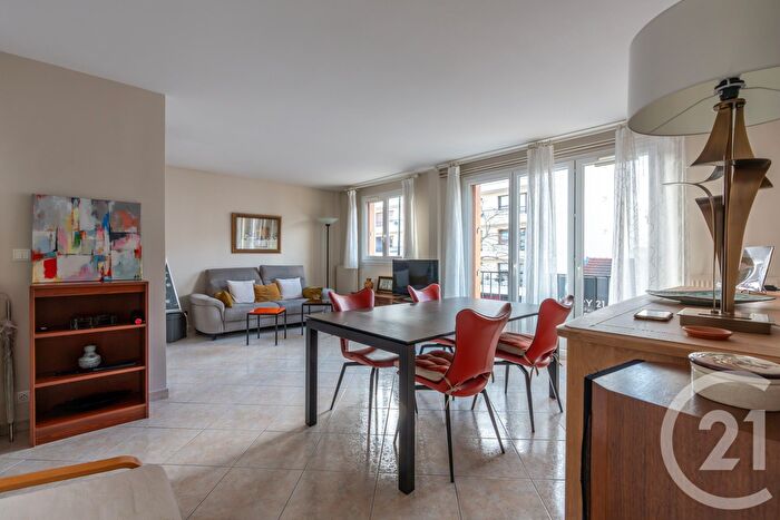 Appartement à vendre - Saint-Maur-des-Fossés, Parc de Saint-Maur - 5 pièces - 4 chambres