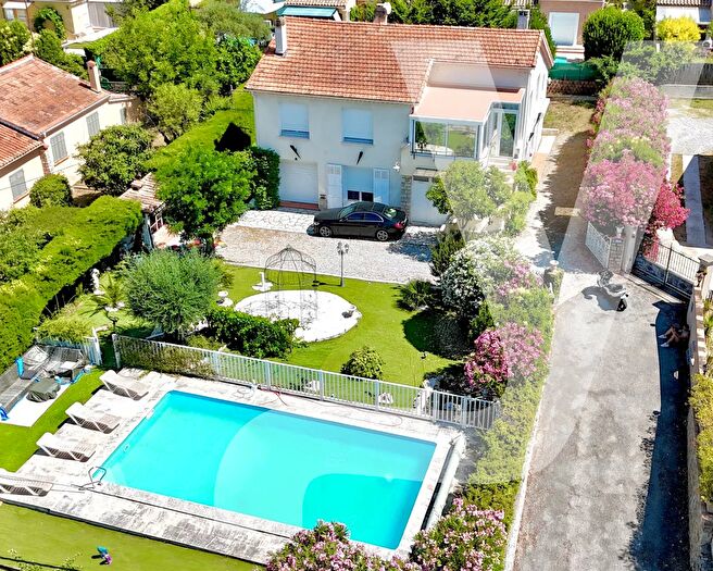 Maison à vendre - Draguignan, Malmont, Les Salles, Folletière - 6 pièces - 2 chambres