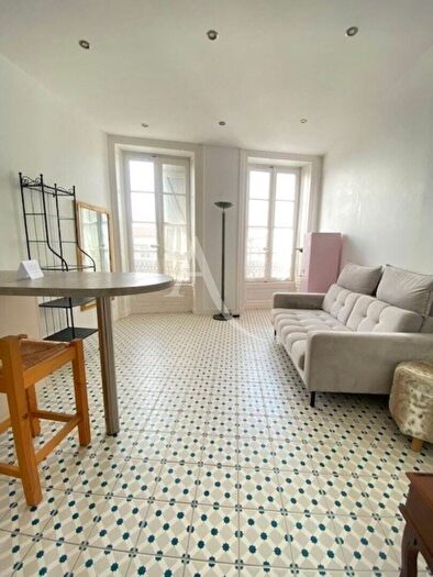 Appartement 2 pièces à Centre Ville, La Rochelle, à louer