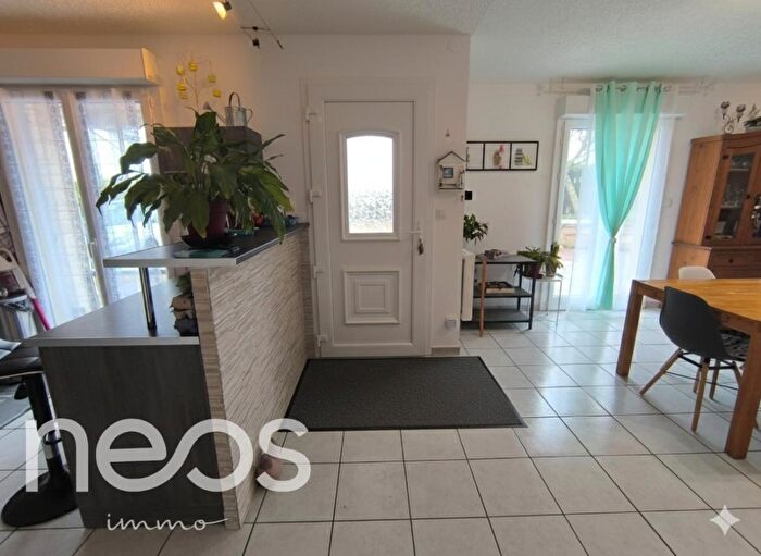 Maison à vendre - Petit-Palais-et-Cornemps - 5 pièces - 3 chambres