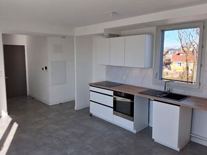 Appartement à louer - Thusy - 2 pièces - 1 chambre