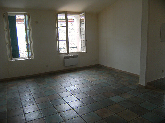 Appartement à louer - Rivesaltes - 2 pièces - 1 chambre