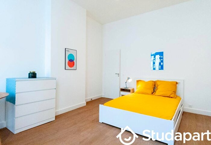 Appartement à louer - Belsunce, Marseille er - 1 pièce - 1 chambre
