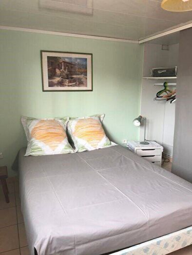 Appartement 1 pièce à Centre-Bourg, Saint-Genis-Laval, à louer