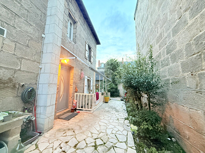 Brive-la-Gaillarde, Centre-ville, Pont Cardinal, Champanatier : Maison 7 pièces à vendre