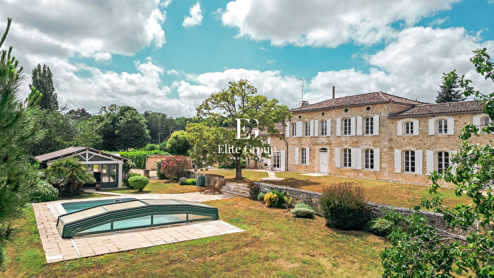 Maison 9 pièces à Angoulême, Centre-ville, à vendre