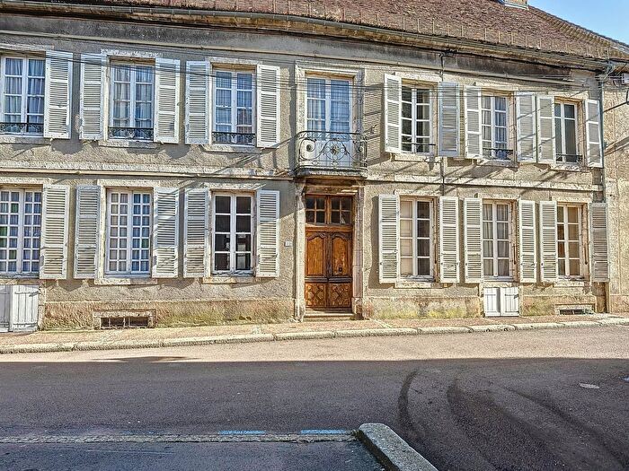 Maison à vendre - Saulieu - 7 pièces - 5 chambres