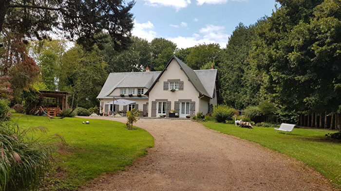 Maison à vendre - Mondoubleau - 8 pièces - 5 chambres