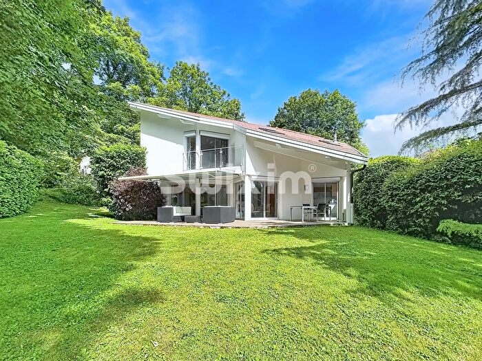 Maison 6 pièces à vendre à Échenevex