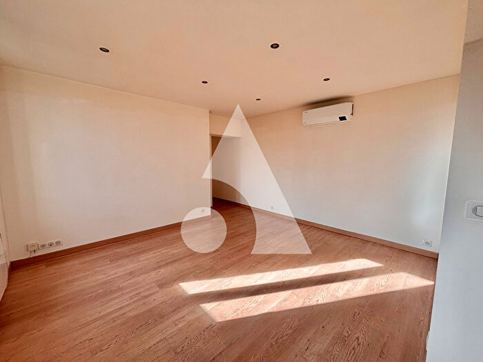 Appartement à louer - Somain, Centre-ville, Gare, Marécaux - 2 pièces - 1 chambre