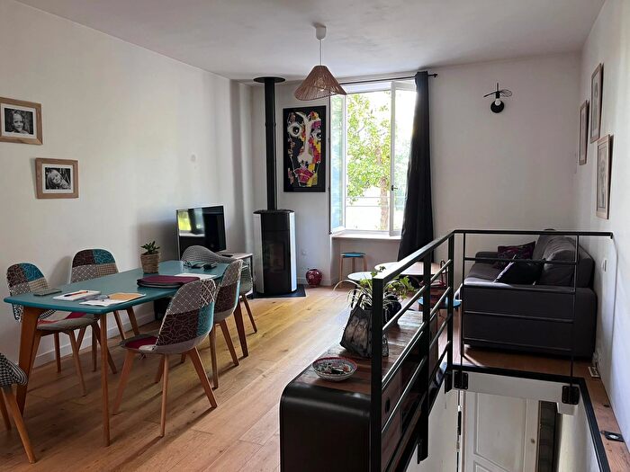 Niort, Centre-ville : Maison 4 pièces à louer