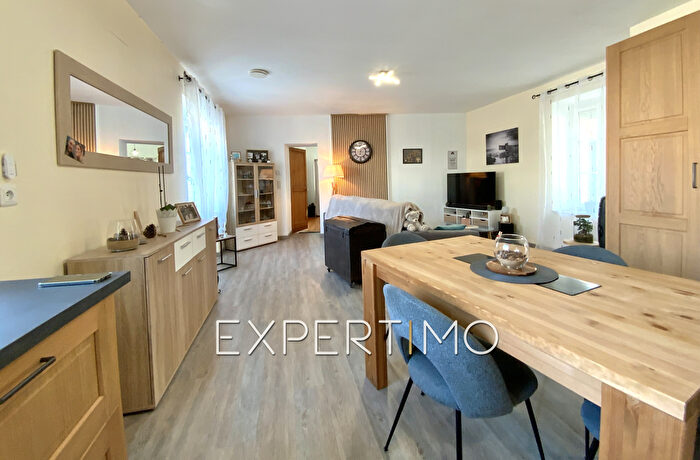 Maison à vendre - Moutiers-les-Mauxfaits - 7 pièces - 4 chambres