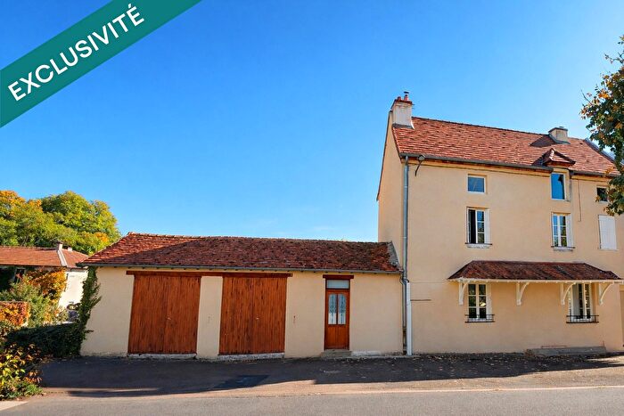 Maison à vendre - Salornay-sur-Guye - 8 pièces - 4 chambres