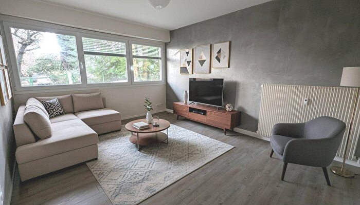 Appartement à louer - Les Galoubies, Chamalières - 3 pièces - 2 chambres