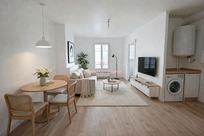 Appartement à vendre - Paris e  - 1 pièce - 1 chambre