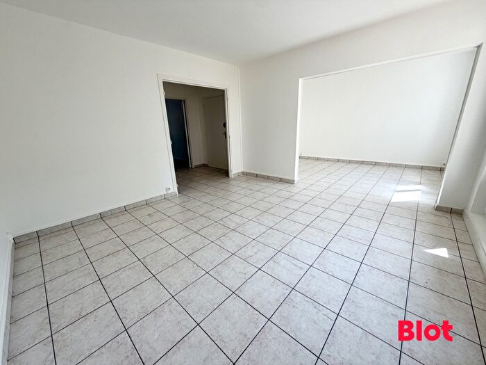 Quartiers Nord-Ouest, Villejean : Appartement 4 pièces à vendre