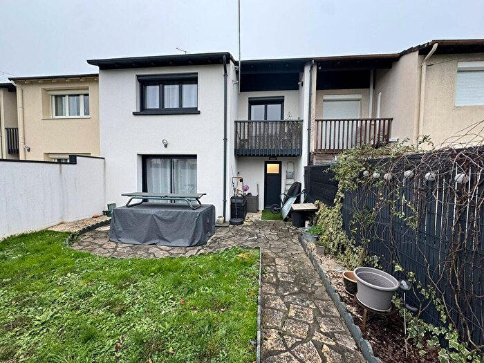 Maison à louer - Saint Eloi-Touffenet-Breuil-Mingot, Poitiers - 5 pièces - 4 chambres