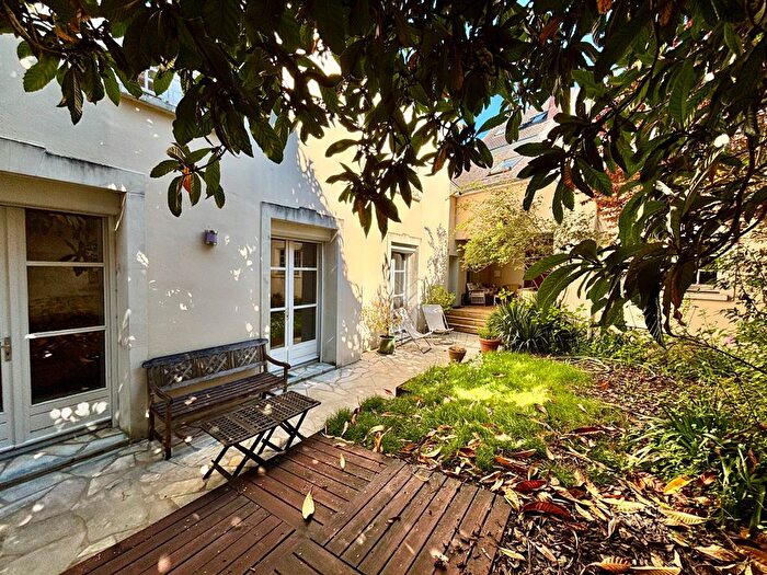 Maison 8 pièces à Châtellerault, Centre-ville, à vendre