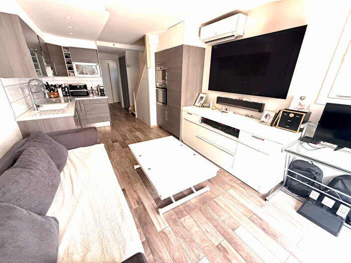 Maison à vendre - Cavalaire-sur-Mer, Moulin, Collières, Eau Blanche - 4 pièces - 3 chambres