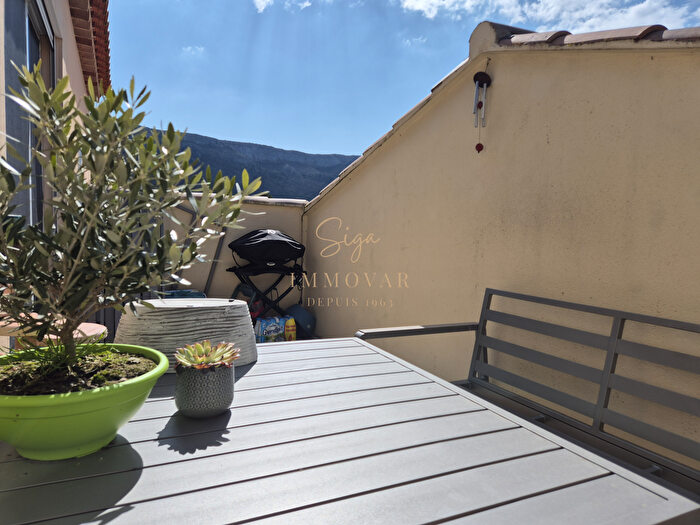 Appartement 3 pièces à Plan-d'Aups-Sainte-Baume, à vendre