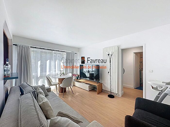 Appartement à vendre - Thiais, Centre-ville - 3 pièces - 2 chambres