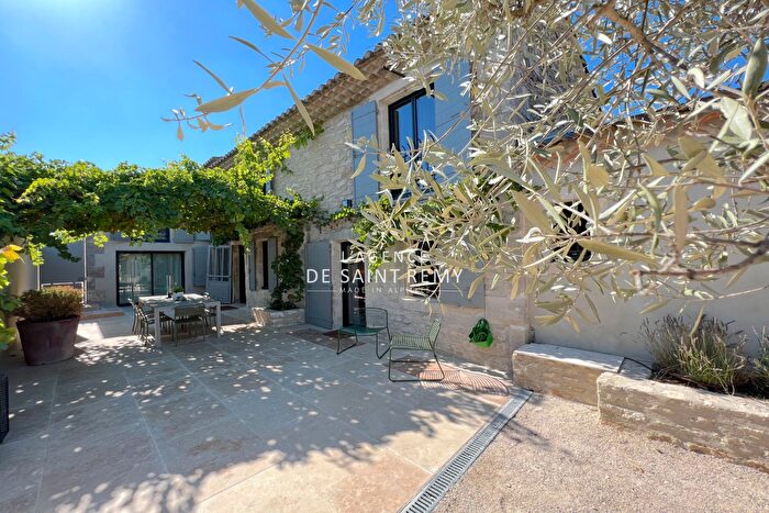 Maison à vendre - Saint-Rémy-de-Provence - 7 pièces - 5 chambres