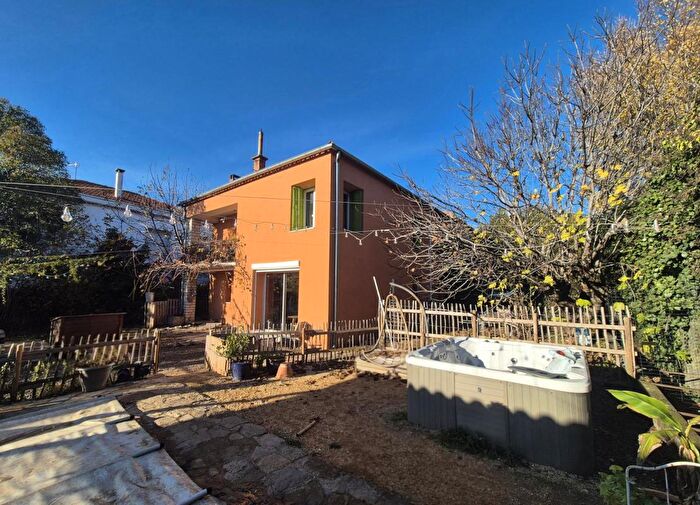 Maison à vendre - Alès - 7 pièces - 4 chambres