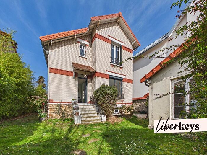 Maison à vendre - Saint-Maur-des-Fossés, Parc de Saint-Maur - 4 pièces - 3 chambres