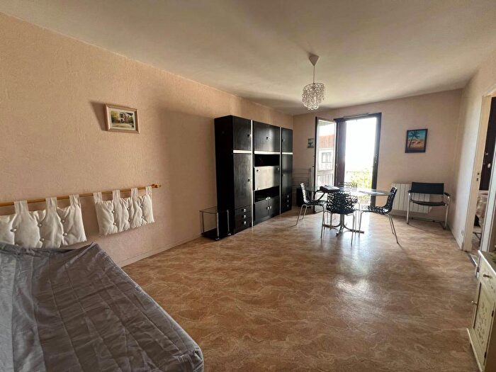 Appartement à louer - Grand Centre, Albi - 2 pièces - 1 chambre