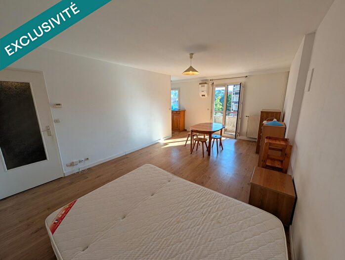 Appartement 1 pièce à vendre à Grenoble, Bajatière