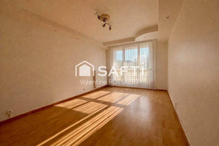 Appartement à vendre - Compiègne, Centre-ville - 4 pièces - 3 chambres
